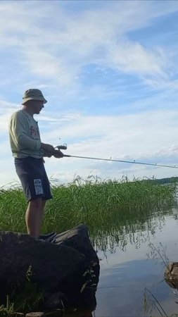 Рыбалка поймал кого то