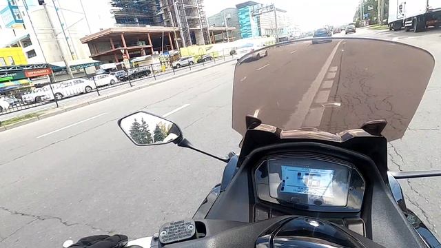 В другой район на мото. Нужен разбор двух моментов