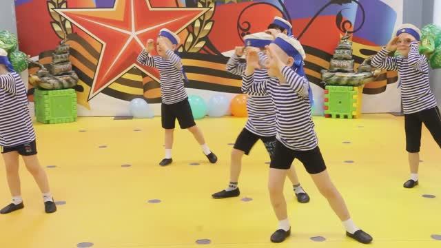 Детский сад - матросский танец ЯБЛОЧКО + стихи про моряков