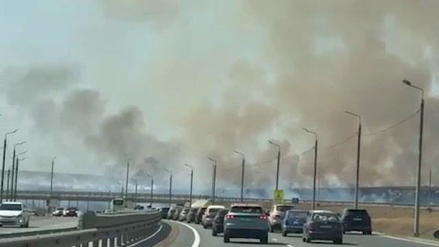 ГОРИТ КРЫМ. ЖЕСТКО. ВИДИМОСТЬ НА ТРАССЕ НУЛЕВАЯ. АВАРИИ ПО 10 МАШИН.