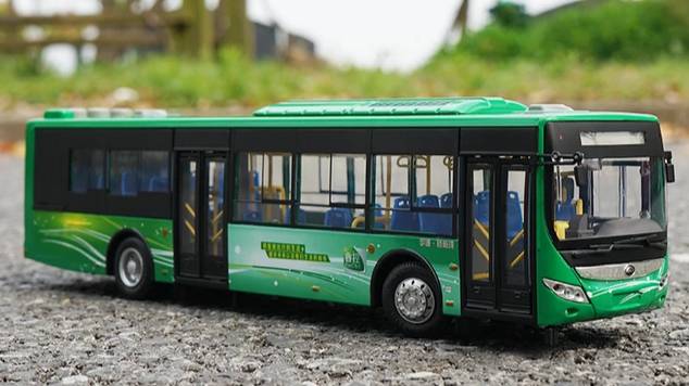 Модель гибридного автобуса ZK6125CHEVPG4 с пассажирским автобусом в масштабе 1:42 #Yutong #bus