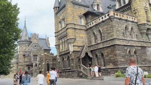Замок Гарибальди в с. Хрящевка Самарской области.
