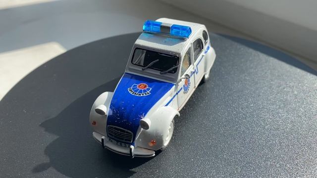 Citroen 2CV Ertzaintza Полиция Испании