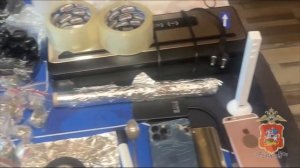 В Одинцовском г.о. полицейские задержали двоих мужчин, которые в частном доме выращивали коноплю