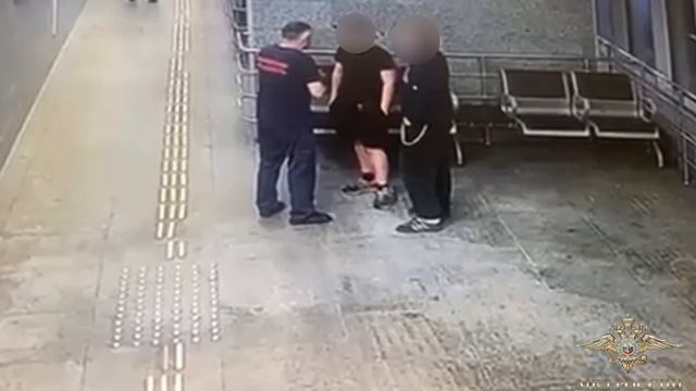 Транспортные полицейские задержали несовершеннолетнего хулигана, устроившего стрельбу