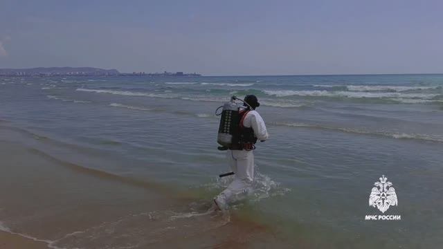 Водолазы из Северной Осетии участвуют в очистке Черноморского побережья