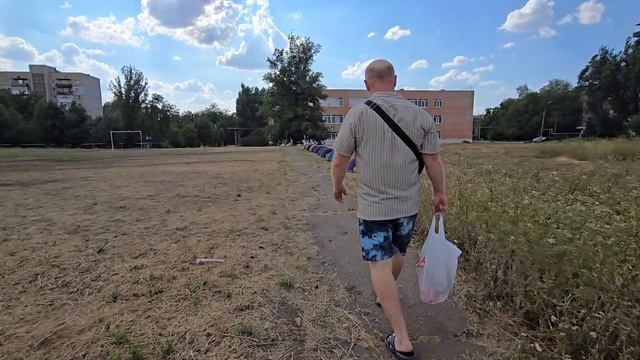 Красный луч. Цены в магазине Матрёшка. Едем купаться