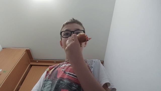 Пробую мамин пирог | обзор на мамин пирог от Дэмиан 16