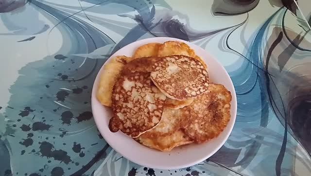 Оладьи из яблок.