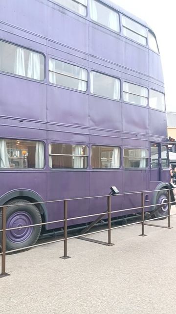 Двор в сиудии "Гарри Поттера" (The yard in Harry Potter WB Studio)