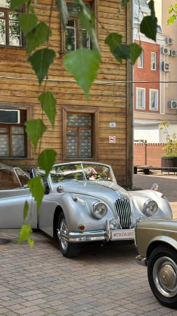 Jaguar XK 140 . Легенда 50-х на дорогах столицы❤️