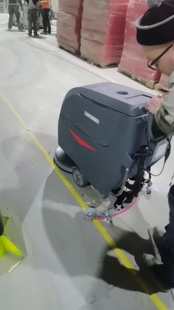 Тест-драйв сетевой поломоечной машины ARTRED X5 на производстве | Часть 2