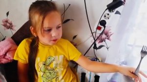 Жизнь в деревне ...Забрали справку в поликлинике...Отвечаю на вопрос...Обедаем..