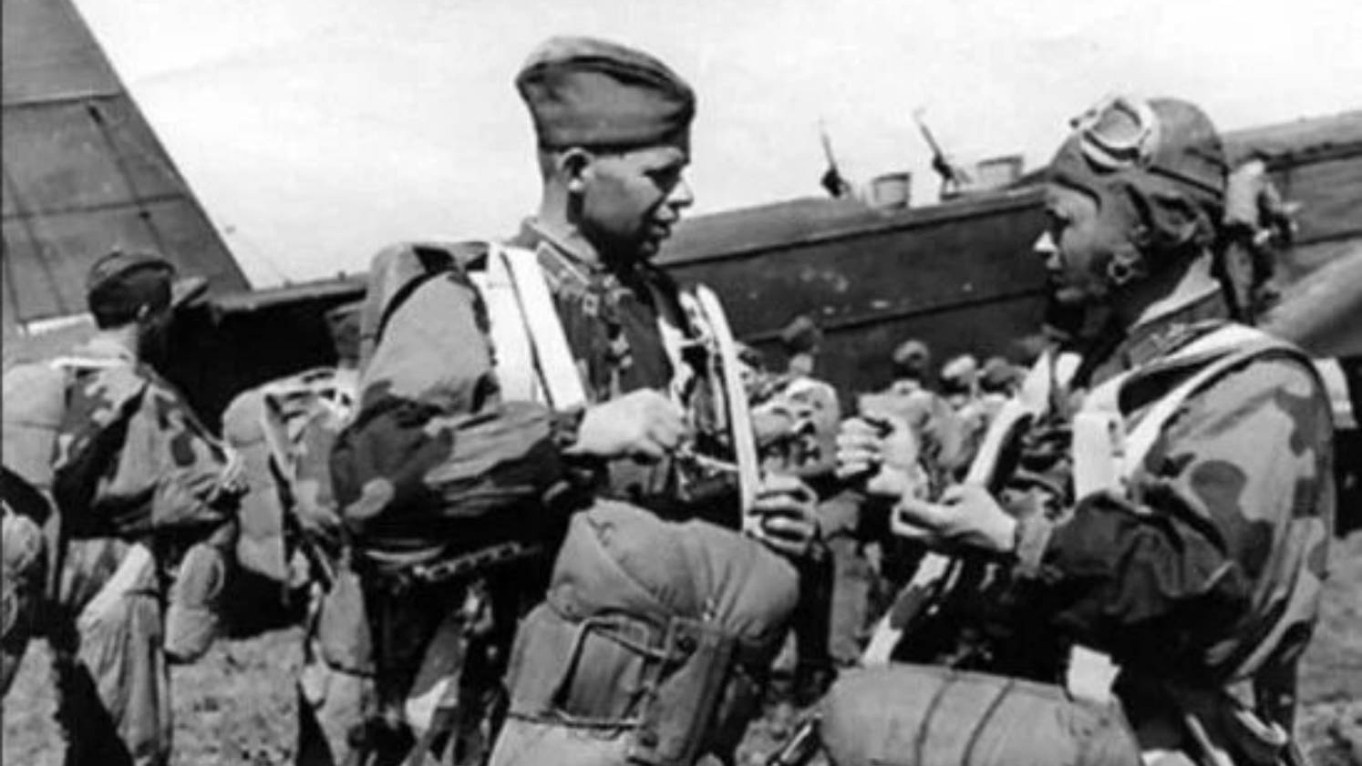 💙 Песня парашютистов, которая жива уже более 60 лет! Дню ВДВ посвящается...