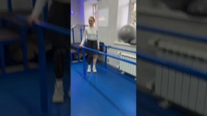 Первые шаги на протезе бедра. Как правильно ходить на протезе?
