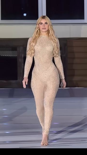 #HotMiamiStyles Model @KarenDRodriguez full #Bodysuit  #FusionFashion #ArtBaselMiami 2025 #shorts