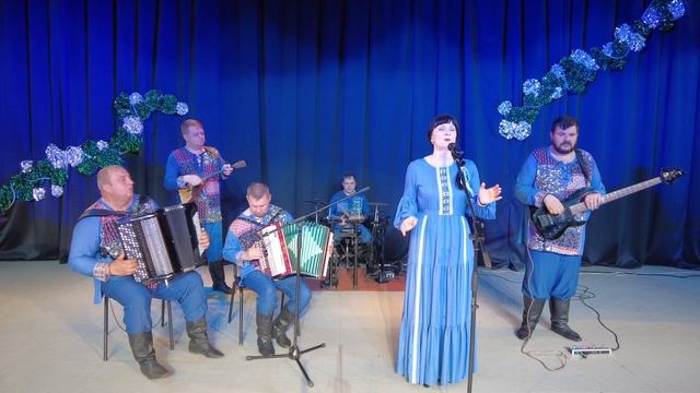 Казачий романс "Ветер зановесочку" в исполнении ансамбля "Верность"
