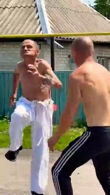 Держите меня семеро)))))