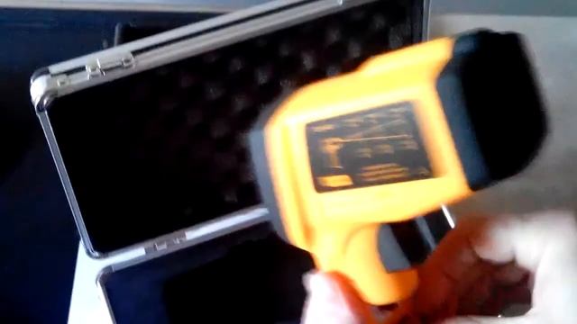 Пирометр Benetech GM1850