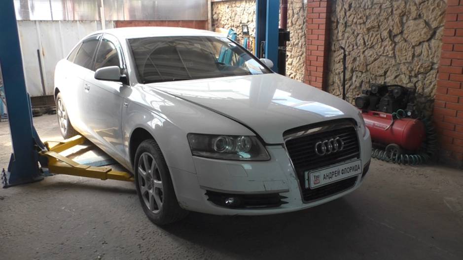 Замена большого вентилятора охлаждения двигателя на АУДИ А6 2008 AUDI A6 2,0 BPJ