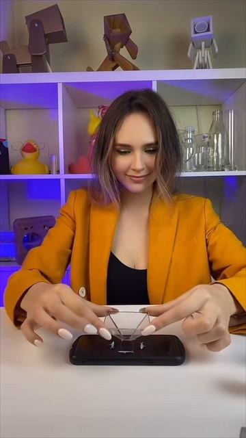 Как смотреть голограмму на телефоне? Легко! 😉
