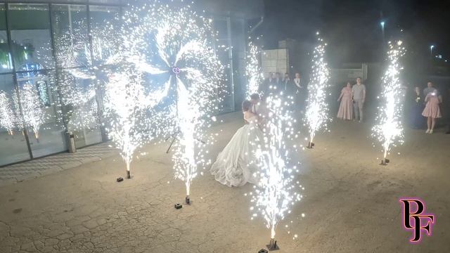 Холодные фонтаны для сказочного завершения вечера