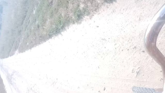 Котаюсь на велике в деревни