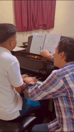 Dando Clases de Piano!
