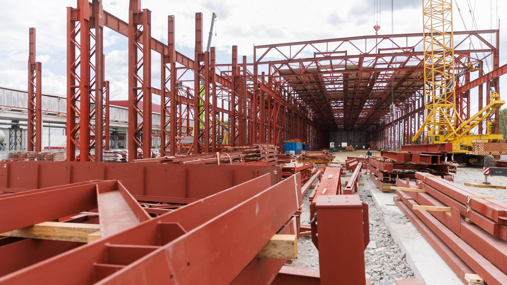 Ход строительства комплекса по производству высокоскоростных поездов, июль-2025