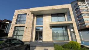 Отличный дом с ремонтом в центре Сочи! Ул Клубничная.  300 м² + 150 м² экспл кровля. 6.6 соток. 120