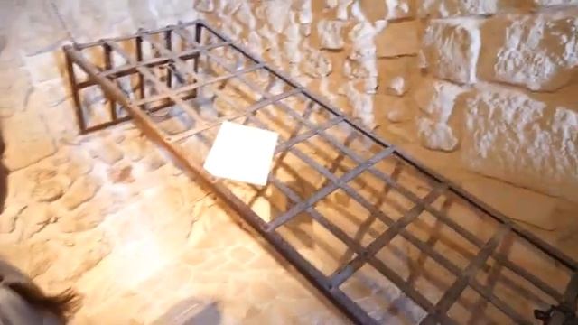 Наверное Алисе лучше было это не показывать