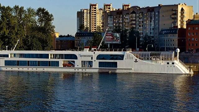 Яхта «Штандарт» — частное пассажирское судно VIP-класса