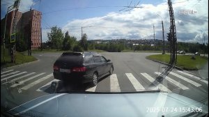 «Автохамы Братска»: гонки на красный и опасные «шашки»