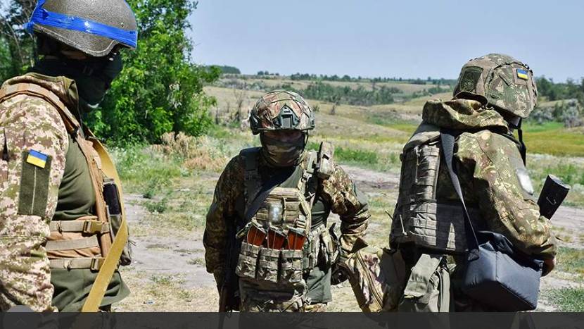 WSJ узнала об отчаянных попытках ВСУ улучшить укрепления при наступлении ВС РФ