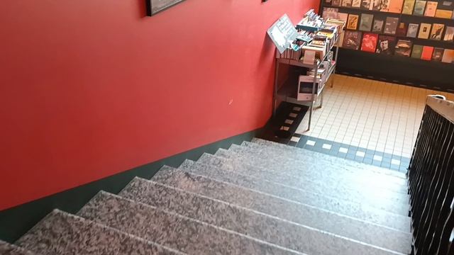 Подписные издания на Литейном