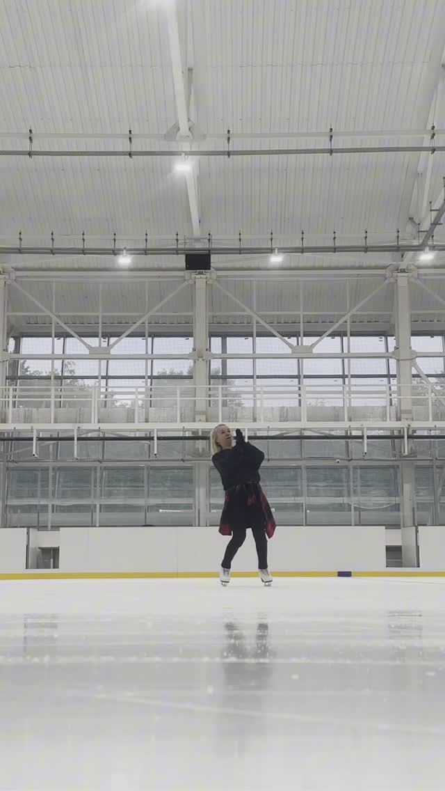 #freestyleiceskating#ayrtonsenna19820 Фристайл на коньках. Научи плохому!