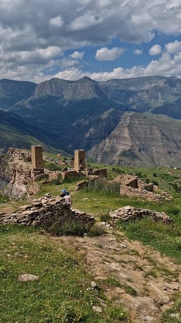 Древнее горное село Гоор.