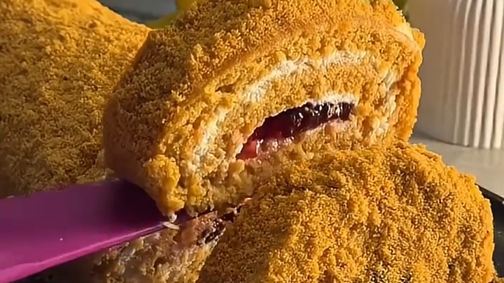 Рулет МЕДОВИК...🍰🍯☕😋    Рецепт в описании ✍️