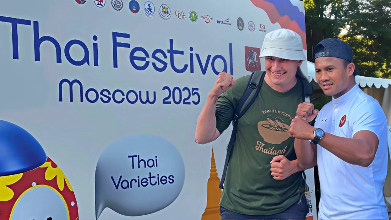 Тайский фестиваль в Москве 2025 . Группа ROCKETMAN и чемпион тайского бокса Buakaw Banchamek