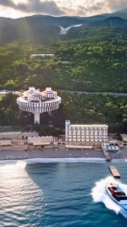 КУРПАТЫ .ЯЛТА