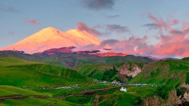 Сезон 2025 года в северном Приэльбрусье. Экстремальные дороги и палаточные городки