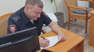 Блогеров, снявших видео на фоне горящей нефтебазы, задержали в Сочи