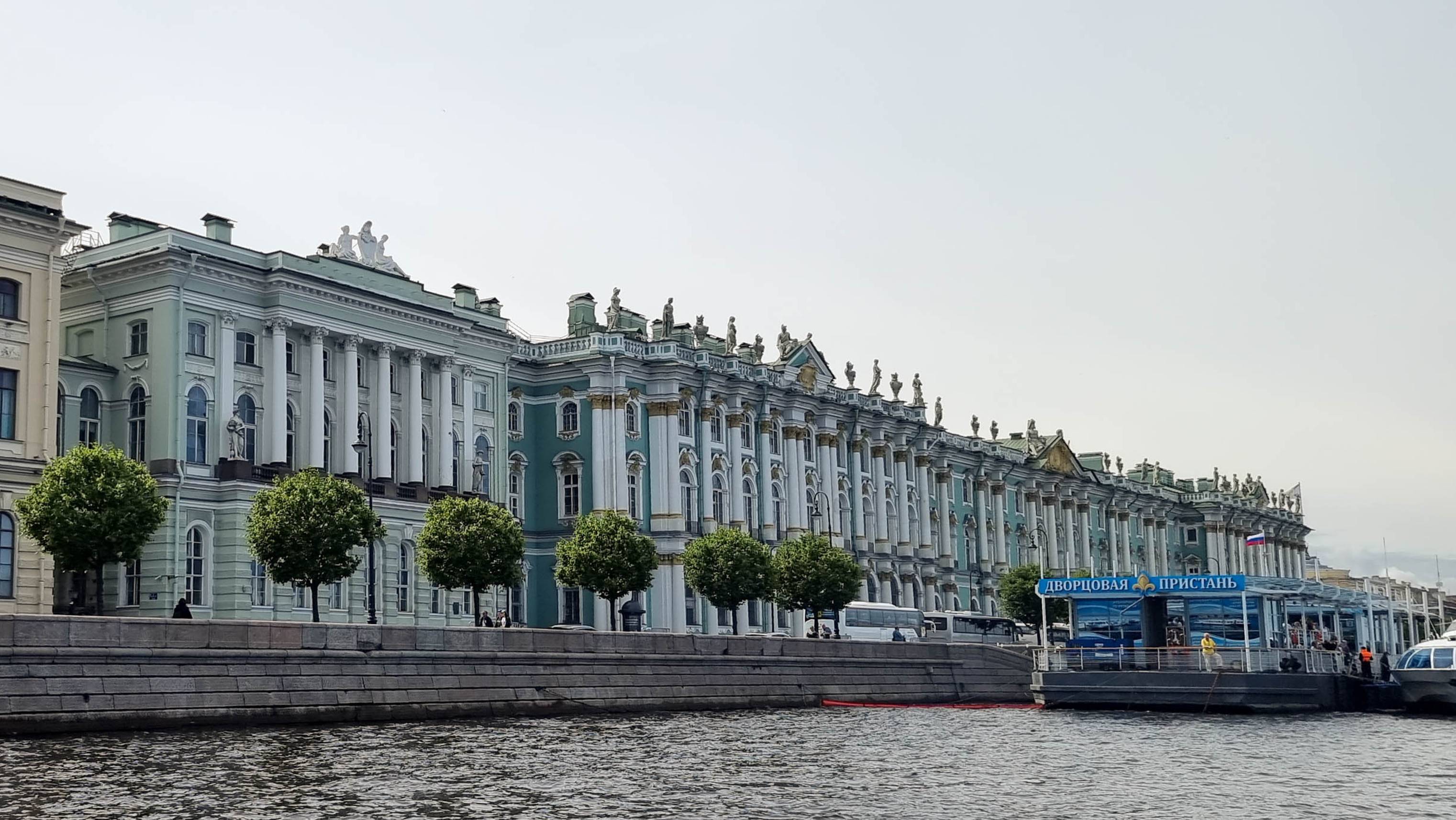 Прогулка на катере по рекам и каналам С-Петербурга. 9.07.2025г.