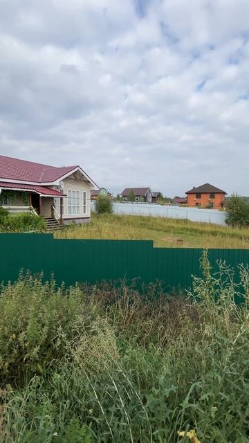 Продается  участок 10.25 соток с бытовкой и коммуникациями по границе в ДПК "Вишневый Сад 2"