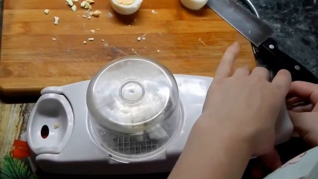 Салат с курицей и помидорами