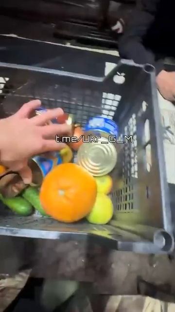 ВСУшник получает недельный прод. паёк на шестерых побратимов.