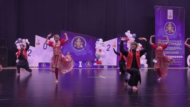 ГАРБА РАНГИЛА ТАРА | Стиль Фолк Болливуд | Олимпиада Бхартия Нритья | Москва | Россия