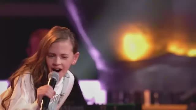 YOUNGEST POWERHOUSE Singers Surprise Everyone on The Voice Kids!