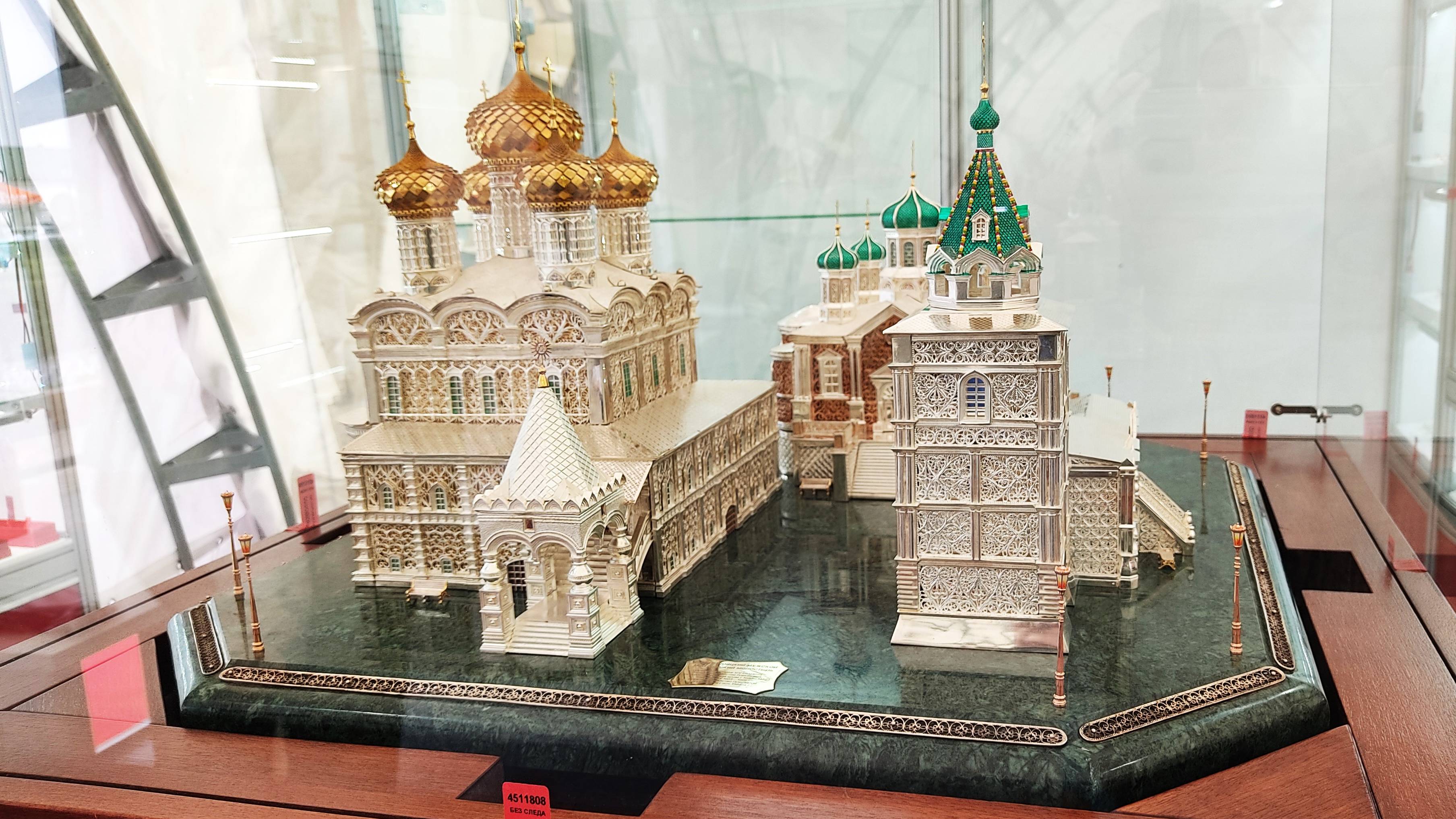Композиция «Ипатьевский монастырь», в сканно-филигранной технике Ювелирный фестиваль 2025г.