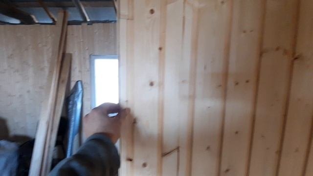 Ещё чуть чуть и установка вагонки будет завершена
